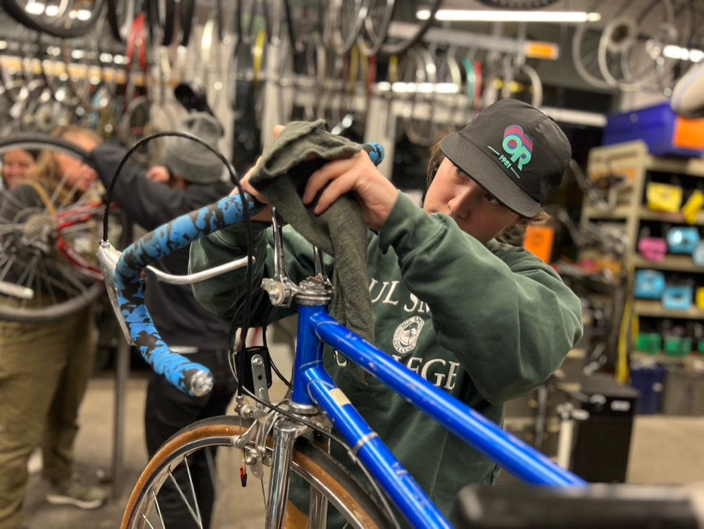 bike mechanics lgbtq bipoc bicycle class learn tools | Bikes Together
